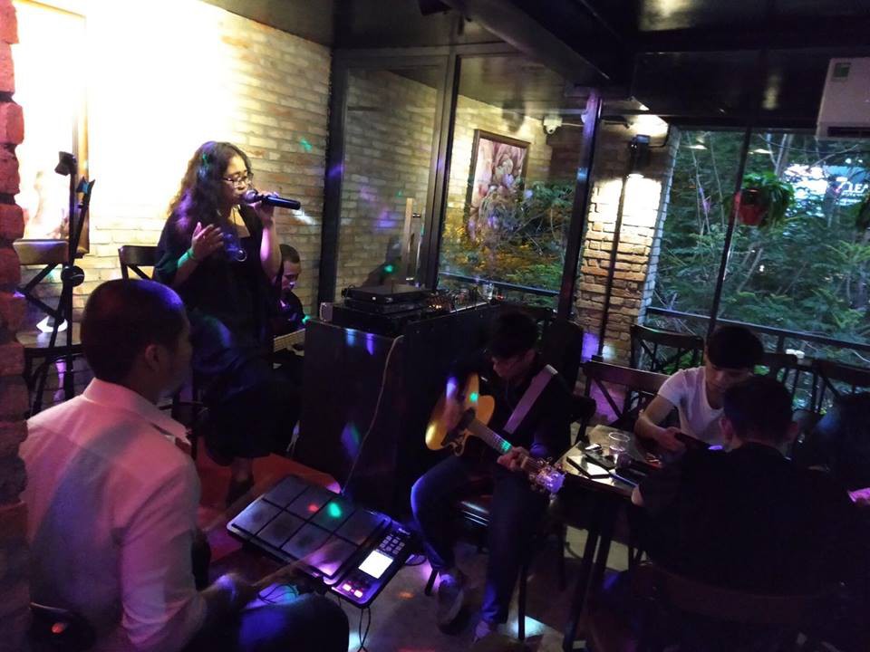 Cafe 69 - Địa điểm check-in mới cho giới trẻ ở Sài Gòn