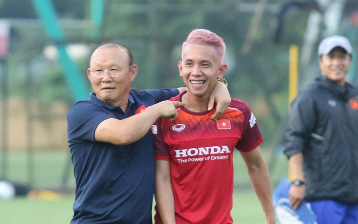 Hồng Duy Pinky tiết lộ bí quyết để tự tin trên sân cỏ