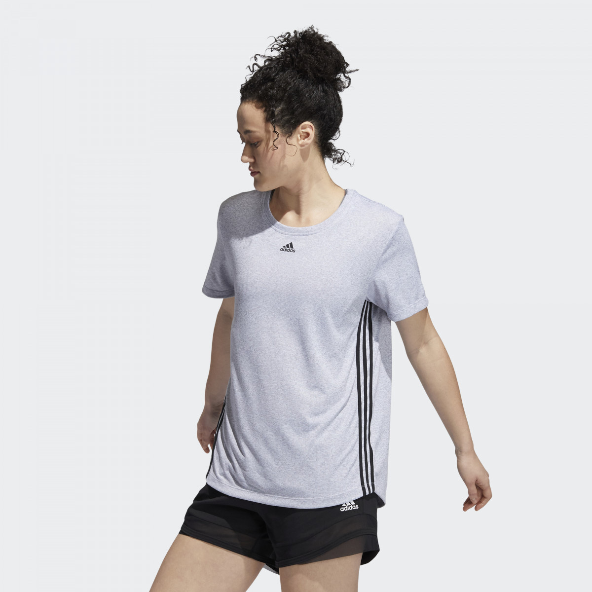 adidas tiếp tục chuỗi ưu đãi như mơ, mua 3 giảm thêm 50% trên giá đã giảm