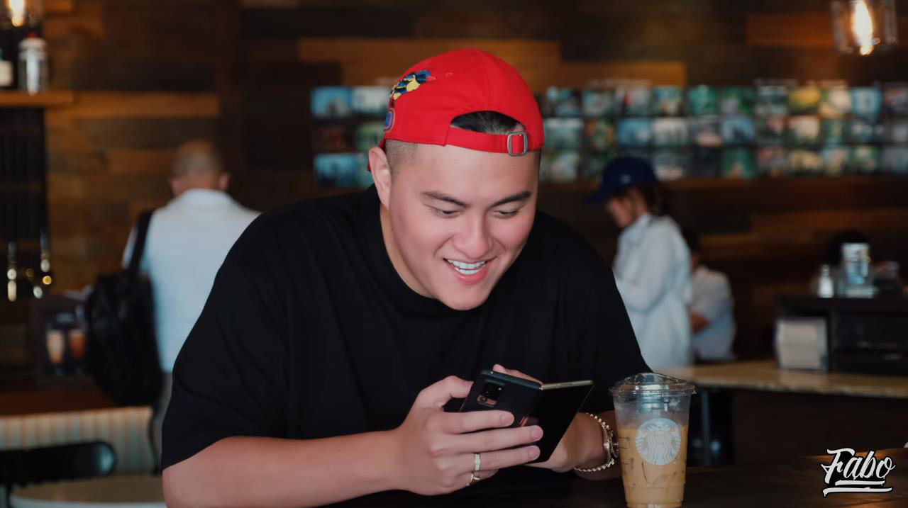 "Bóc tem" giày hiệu như cơm bữa, tay chơi sneaker Fabo Nguyễn cũng có ...