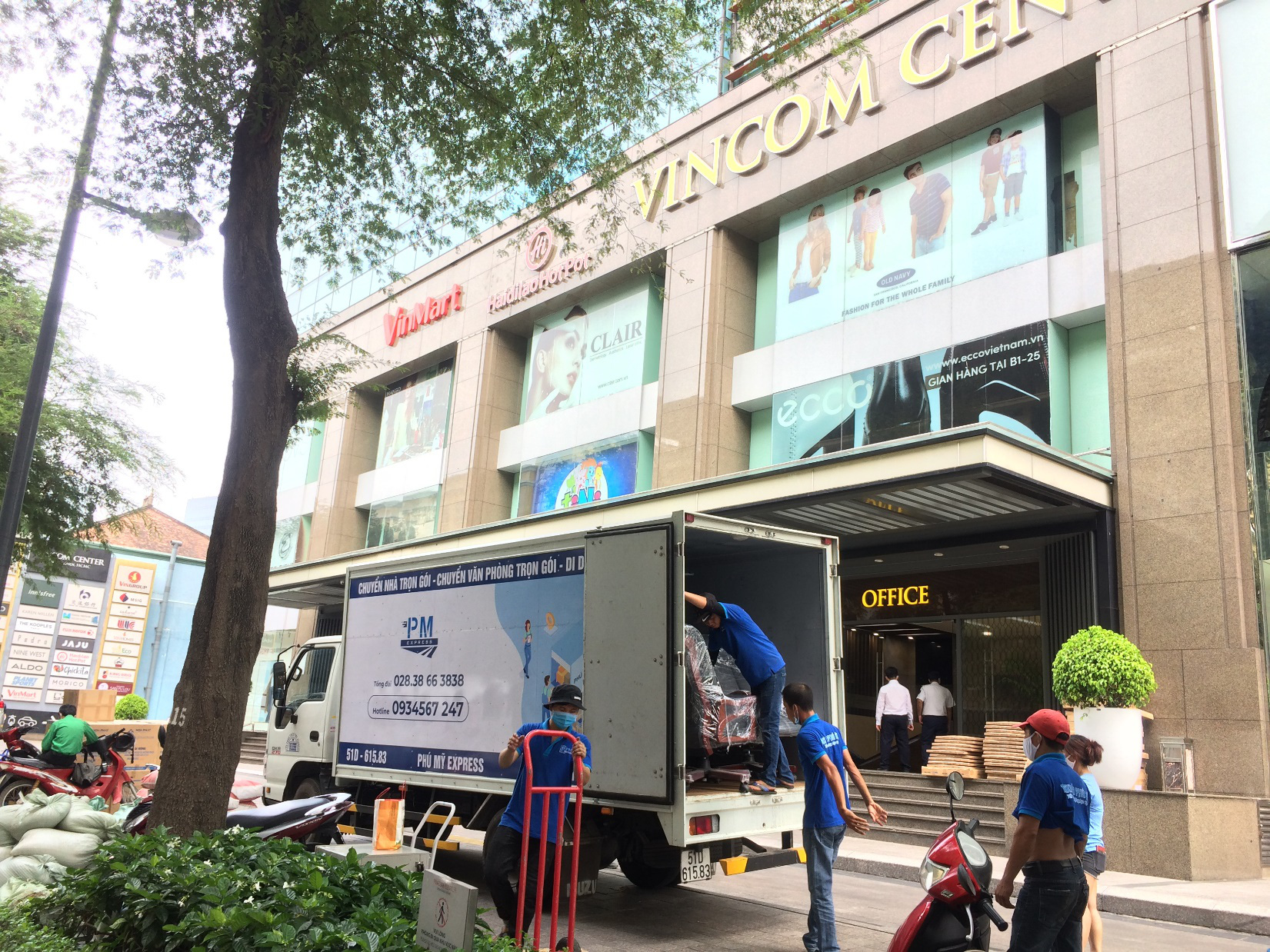 Phú Mỹ Express cung cấp dịch vụ chuyển văn phòng chuyên nghiệp tại TPHCM