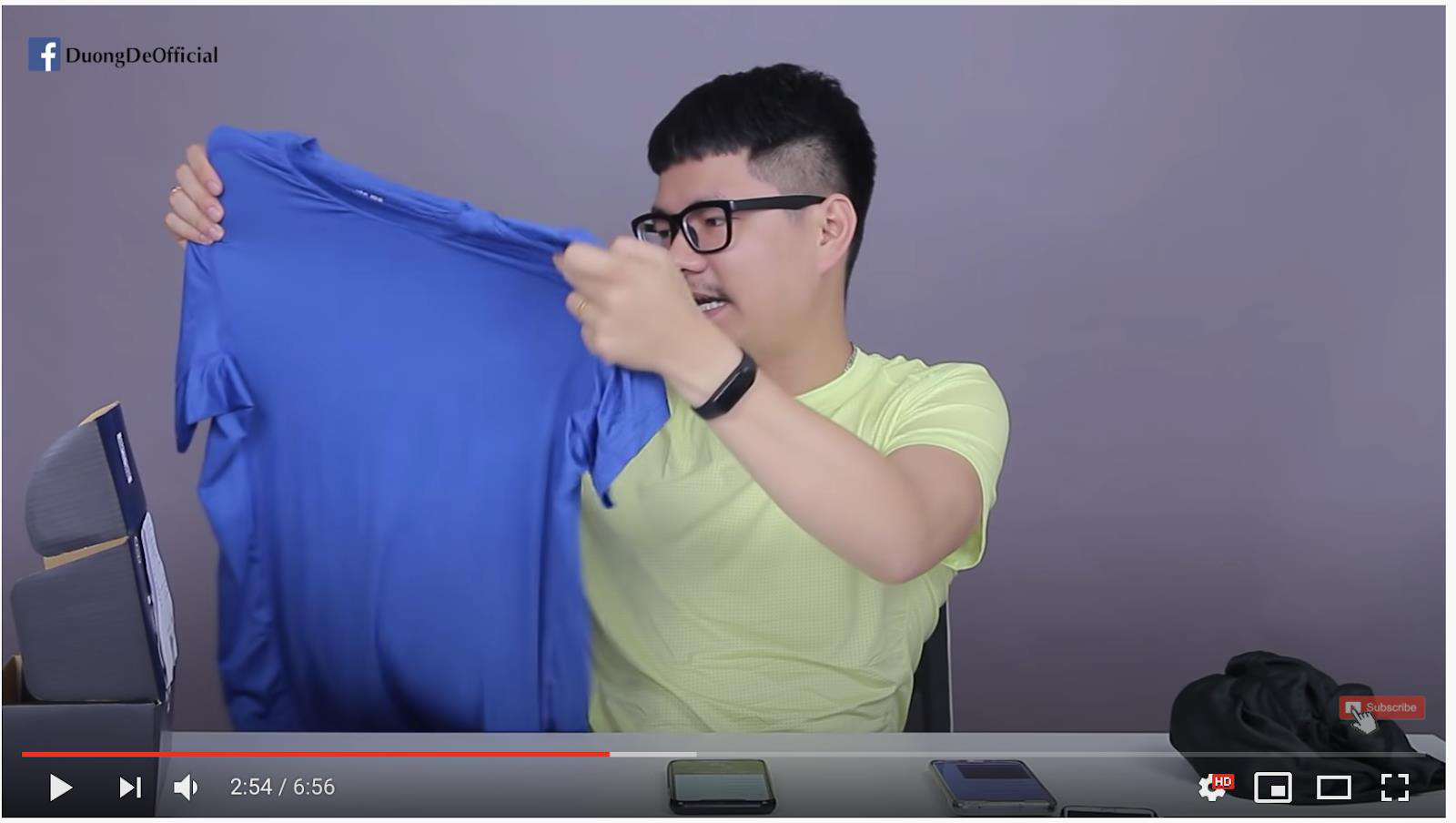 Cận cảnh chiếc áo MaxCool trên tay các Hot Youtuber - Rốt cuộc có gì mà ...