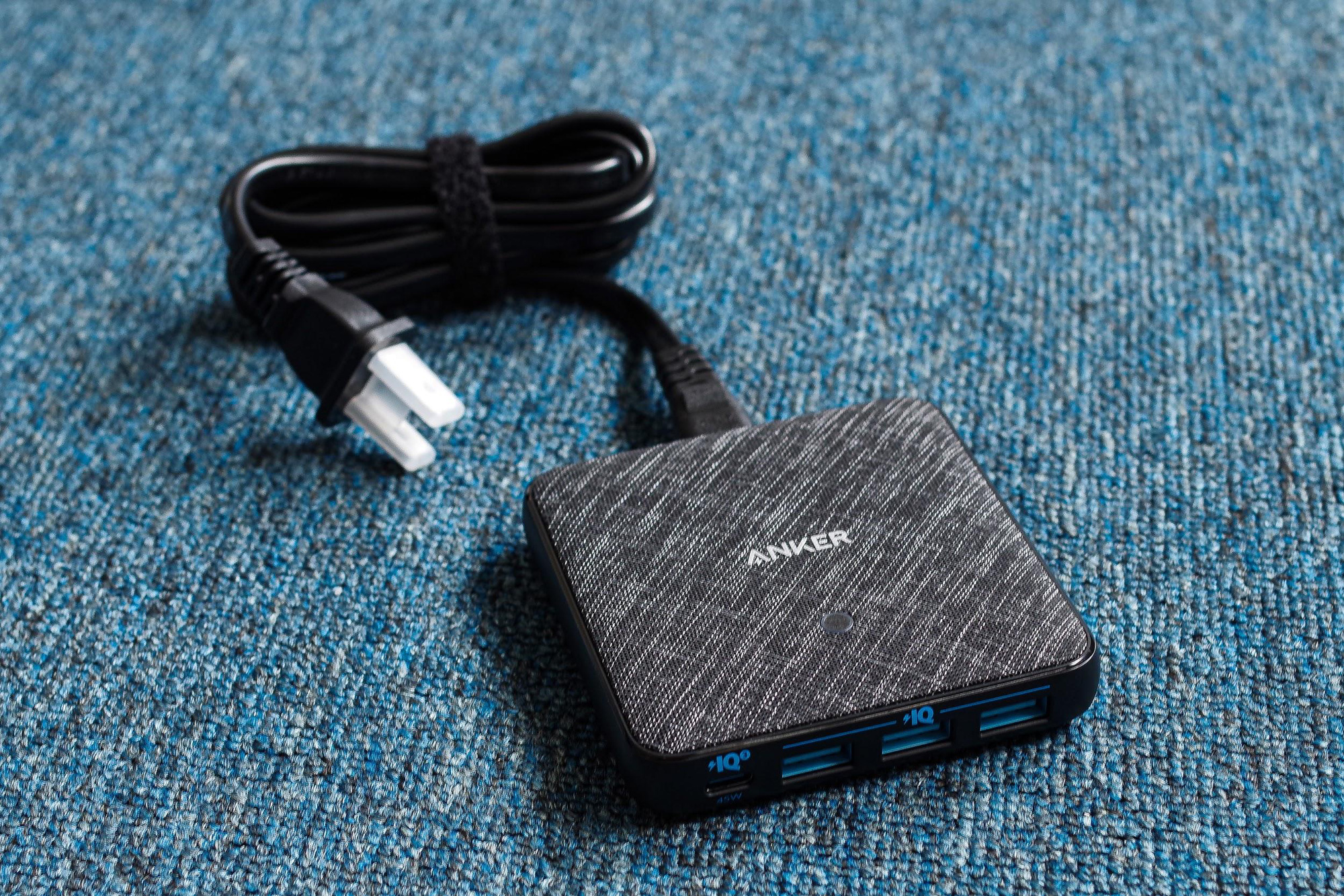 Sạc tất cả với củ sạc để bàn ANKER 4 cổng PowerPort Atom III Slim 65w