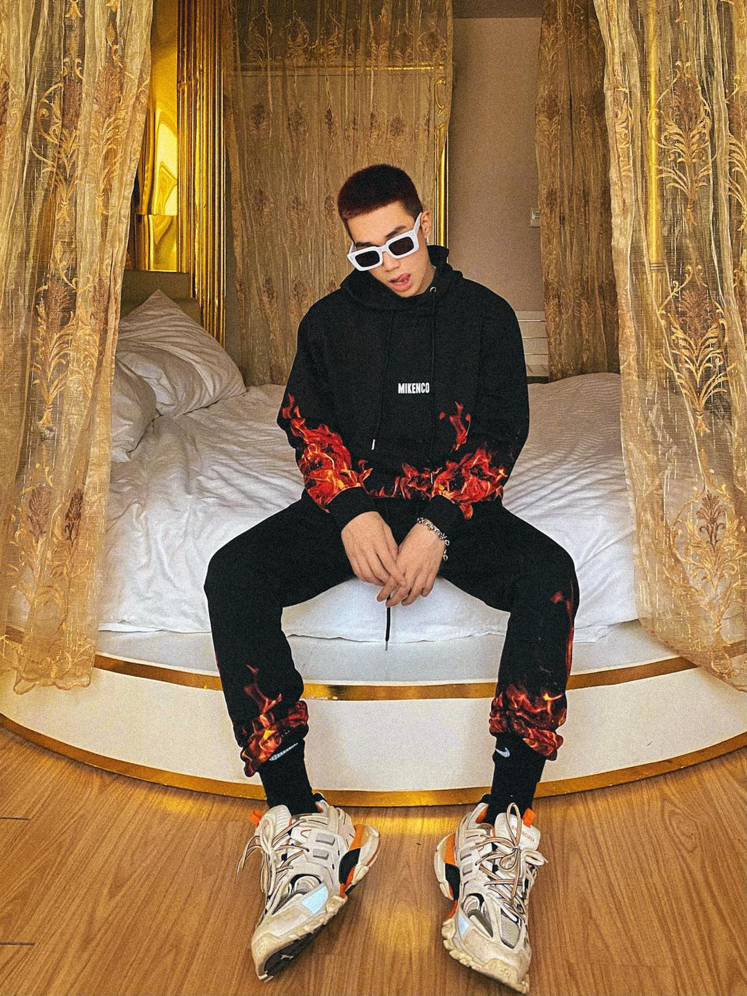 Mikenco - Hành trình chinh phục thời trang Việt