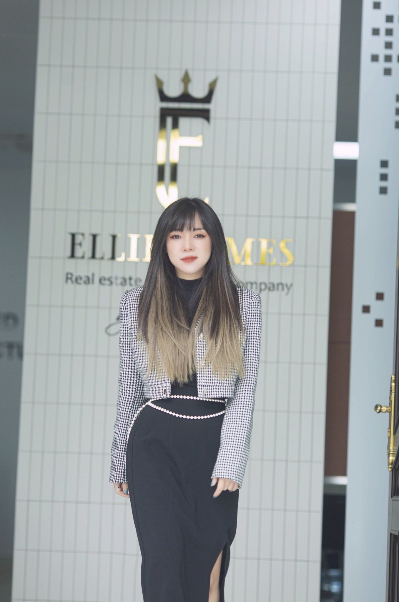 “ELLIE HOMES” - Một thương hiệu thời trang hay một công ty BĐS chuyên ...