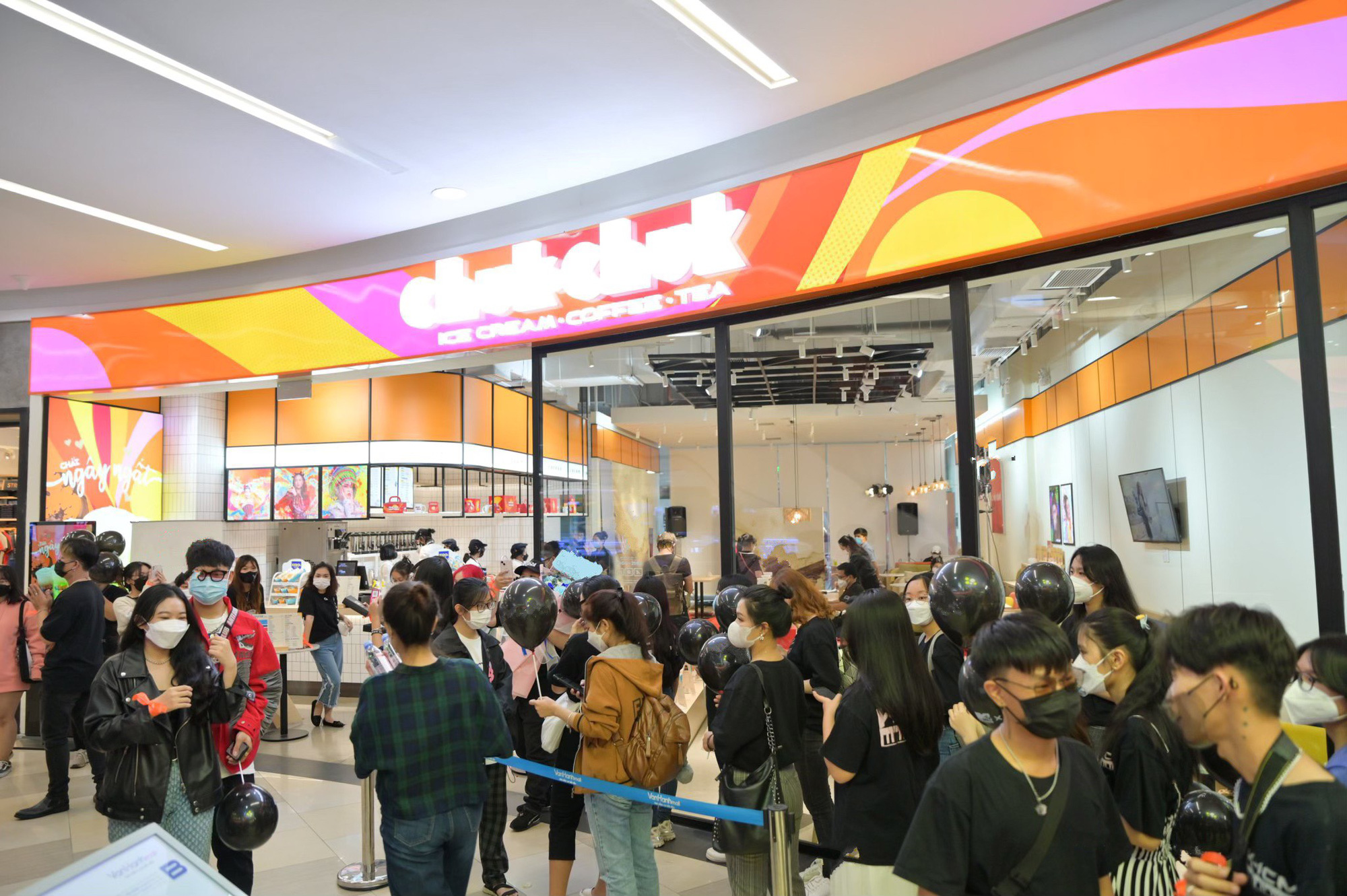 Chuk Chuk x Hoàng Thùy Linh khẳng định vị thế thương hiệu