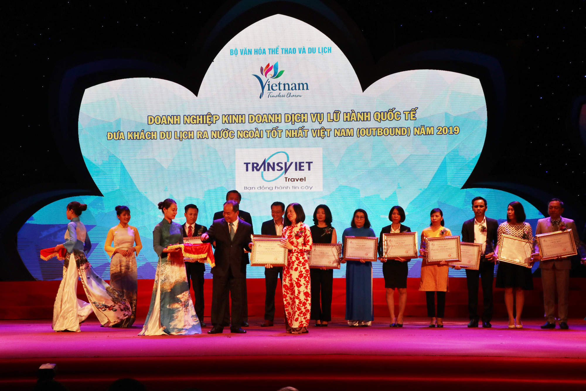 TransViet Wanderlust: mỗi chuyến đi là một câu chuyện… cuộc đời