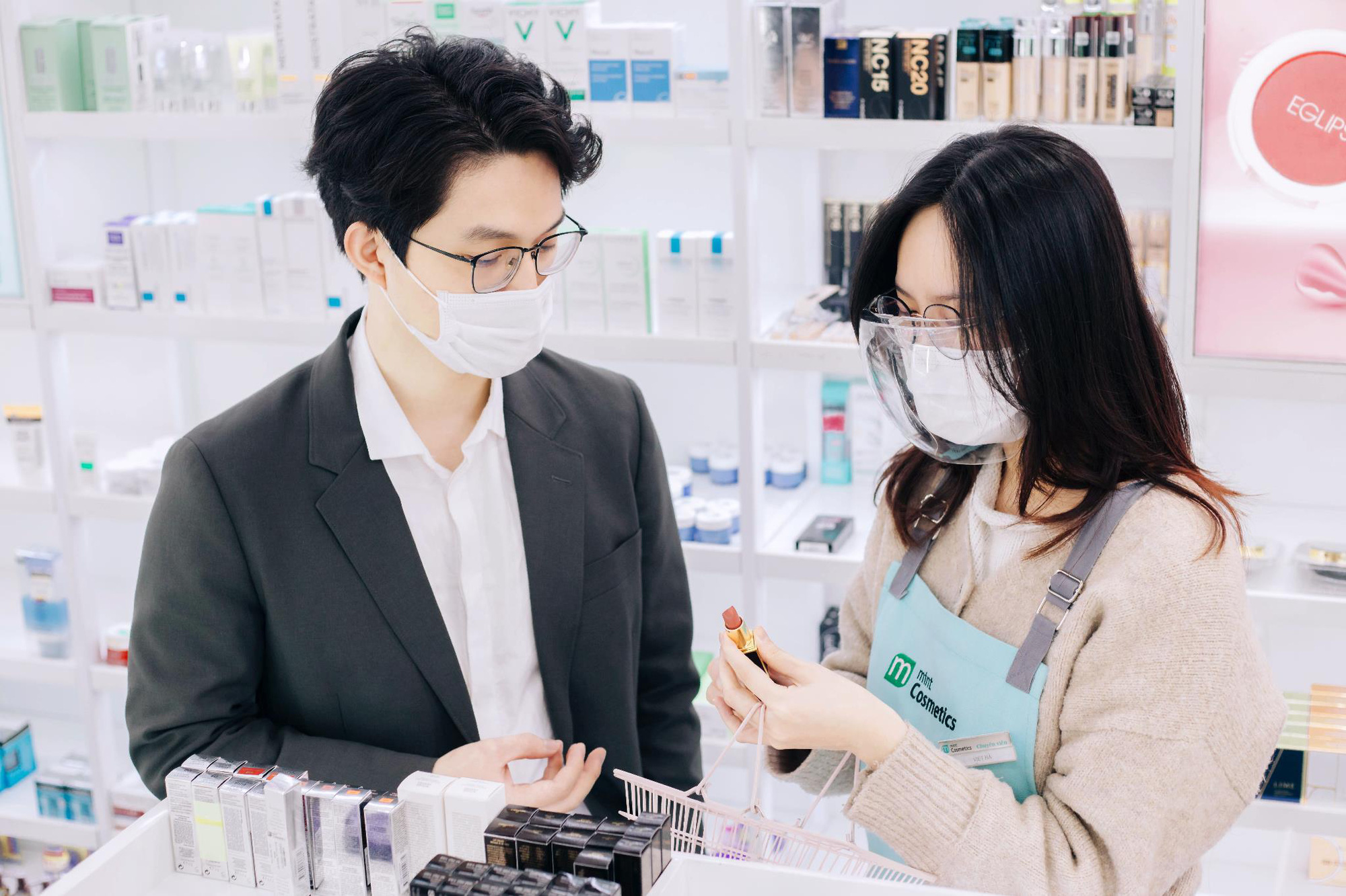 Mint Cosmetics “chiều lòng” chị em, khẳng định “8/3 ai cũng có quà”