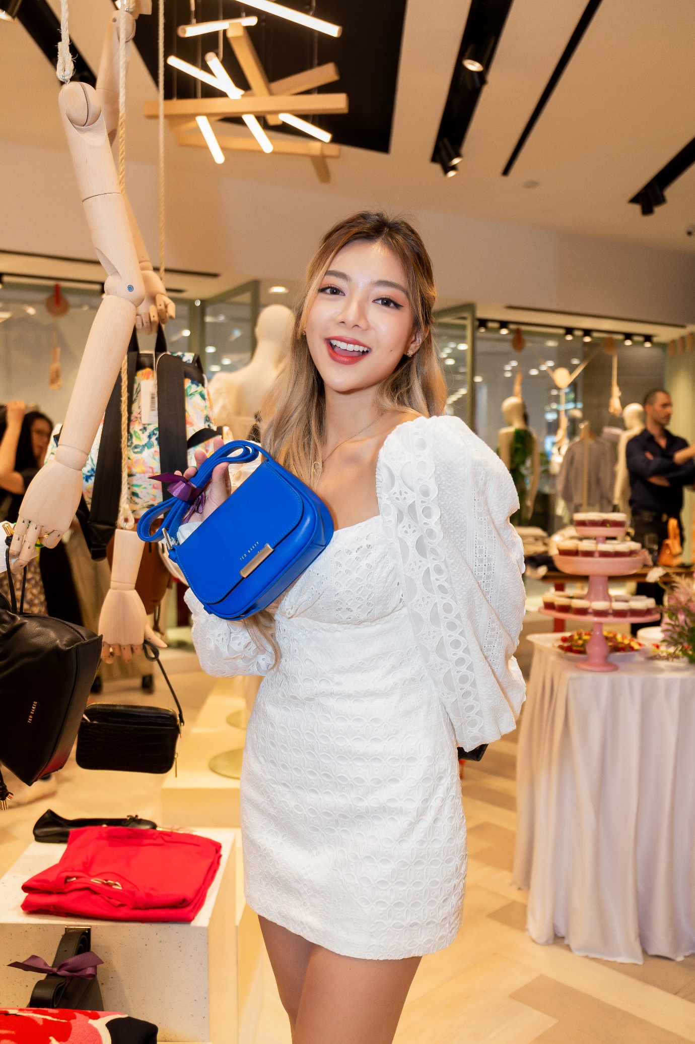 TED BAKER khai trương cửa hàng thứ ba với BST Xuân-Hè “Springtime Spirit”