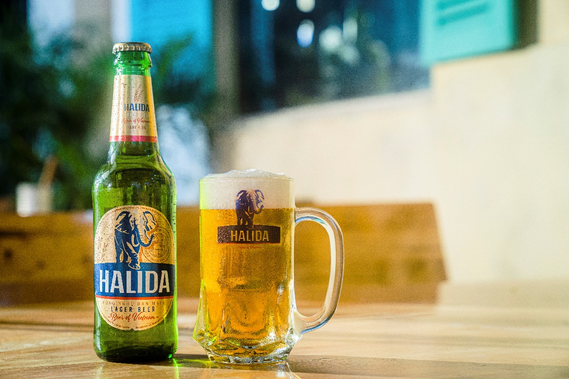 Halida “phủ xanh” cuộc vui mùa hè với diện mạo sảng khoái mới