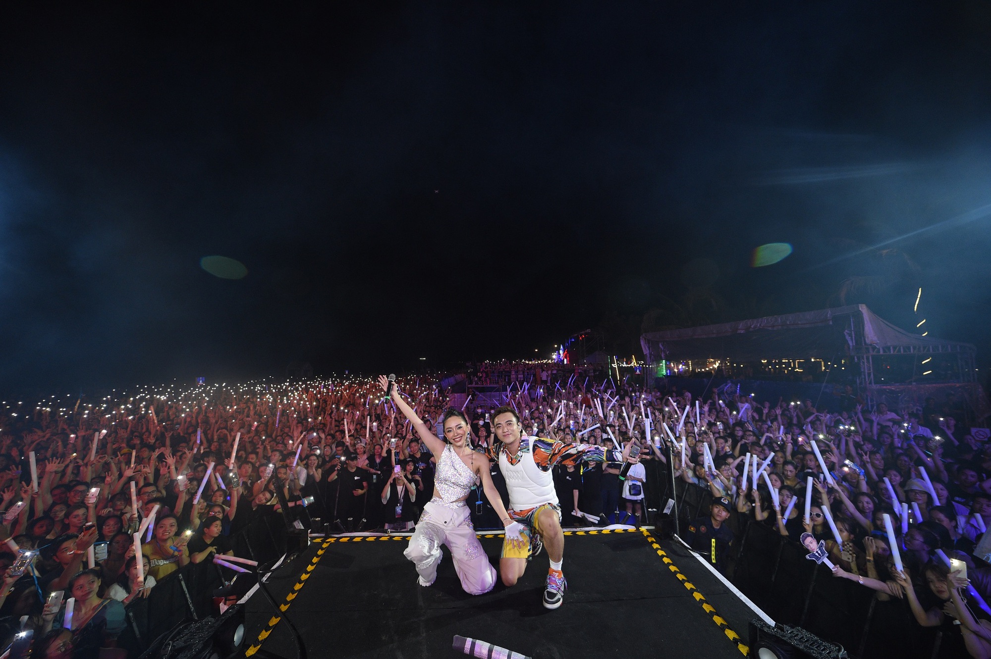 Nguồn nhiệt khủng từ Hạ Long thổi bùng Crystal Rave - Đại nhạc hội EDM ...