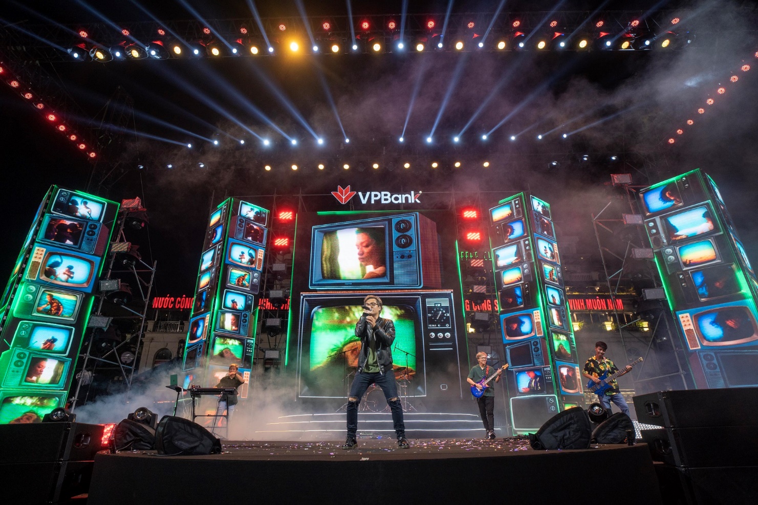 VPBank “chiêu đãi” khán giả bằng “bữa tiệc” nghệ thuật cuối tuần đầy ...