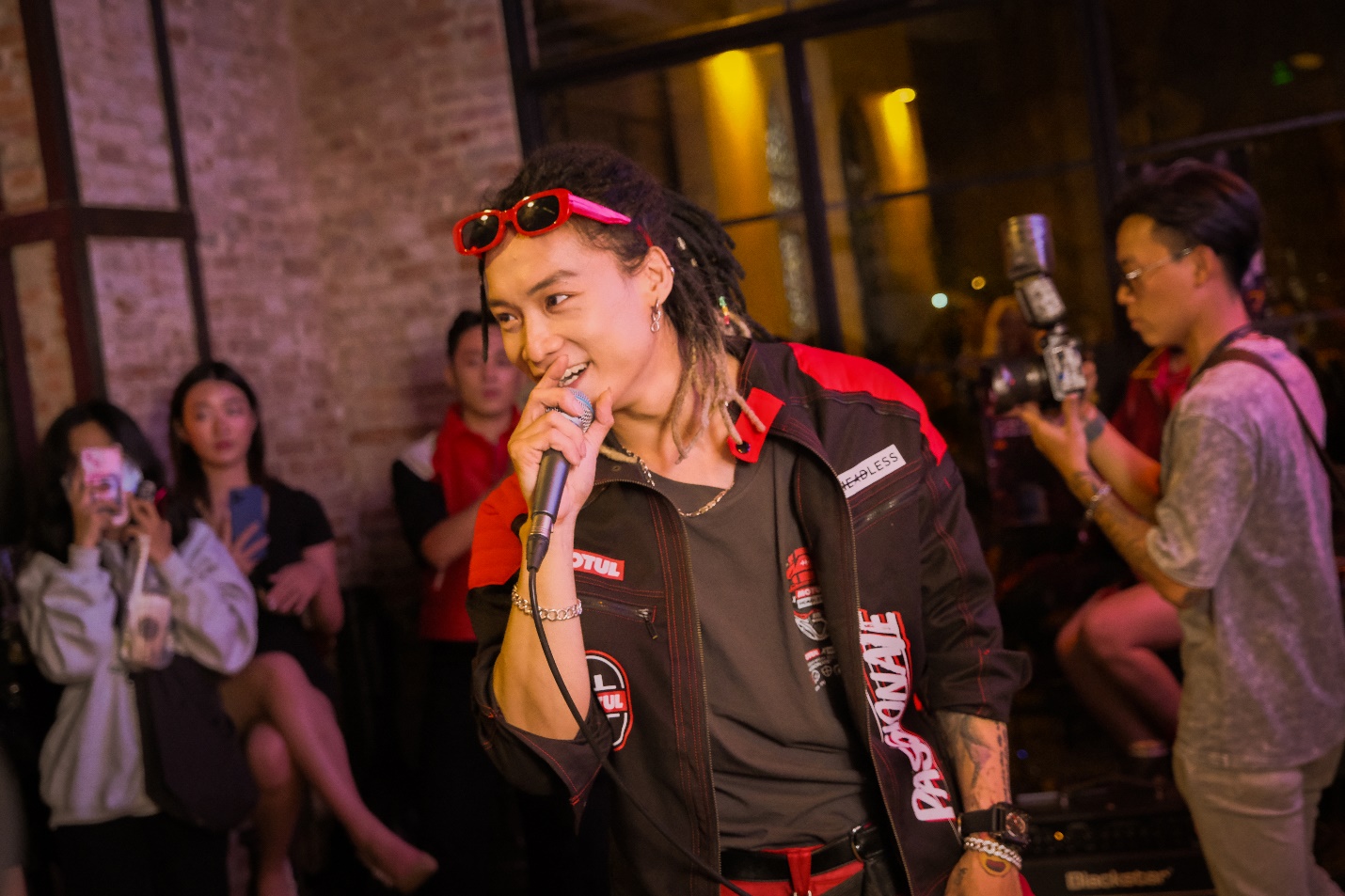 Mai Âm Nhạc và Dablo tụ hội trong đêm nhạc dành cho hội đam mê xê dịch