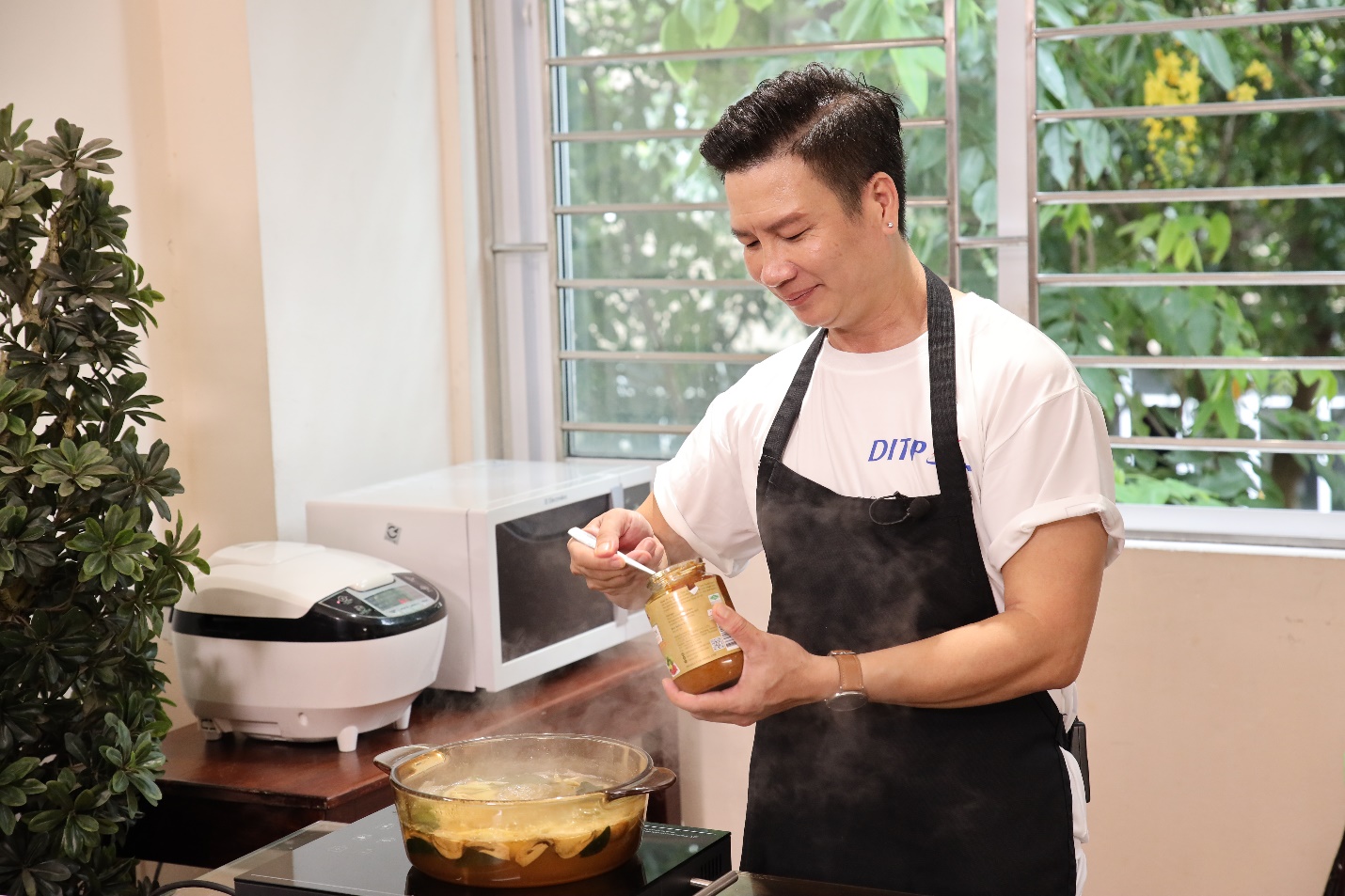 Món ngon dễ làm chuẩn vị Thái với các sản phẩm Thái Lan sẵn có trên kệ ...