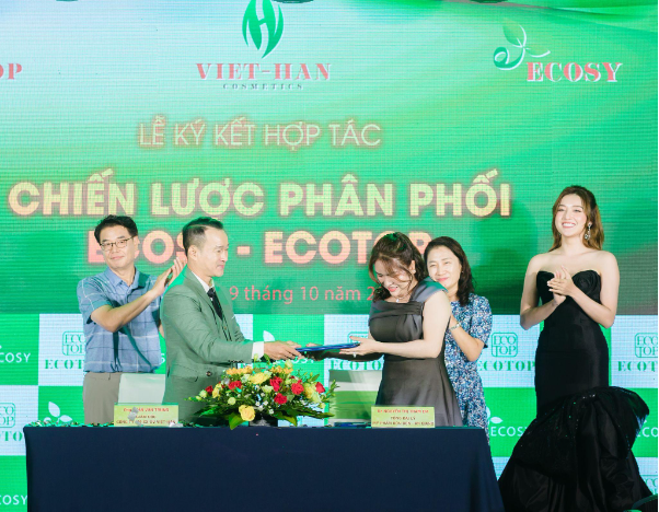 Thương hiệu Ecosy - Ecotop ra mắt dòng sản phẩm mới cho phái đẹp