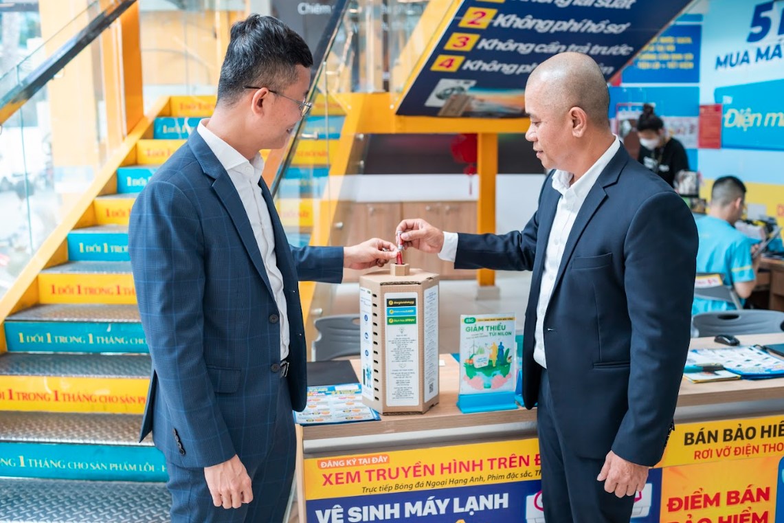 Hơn nửa tấn pin cũ được thu hồi tại hơn 650 điểm thu gom của Samsung và ...