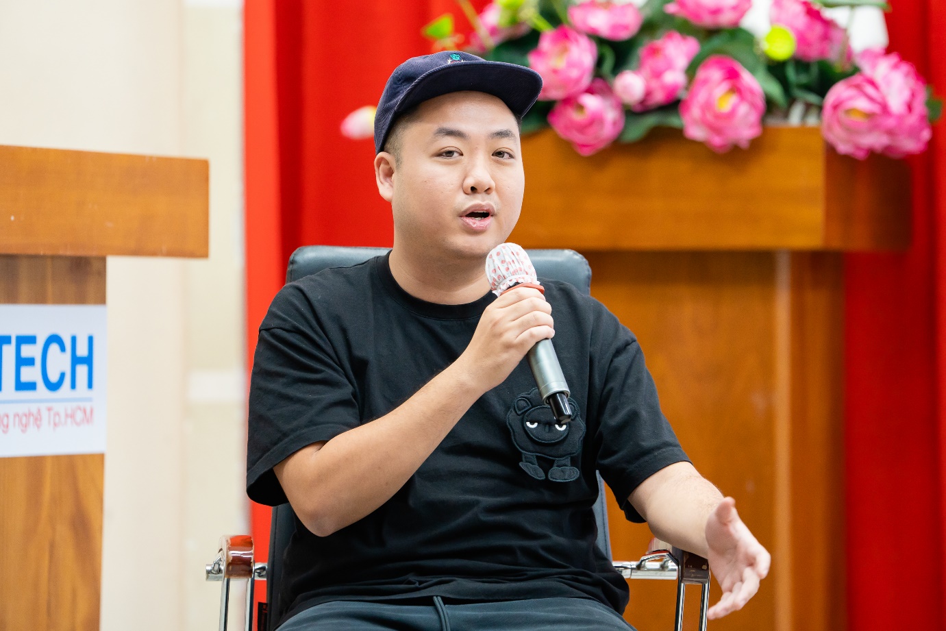 Chia sẻ về công nghệ Hologram, Tùng Monkey khẳng định sinh viên ngành ...