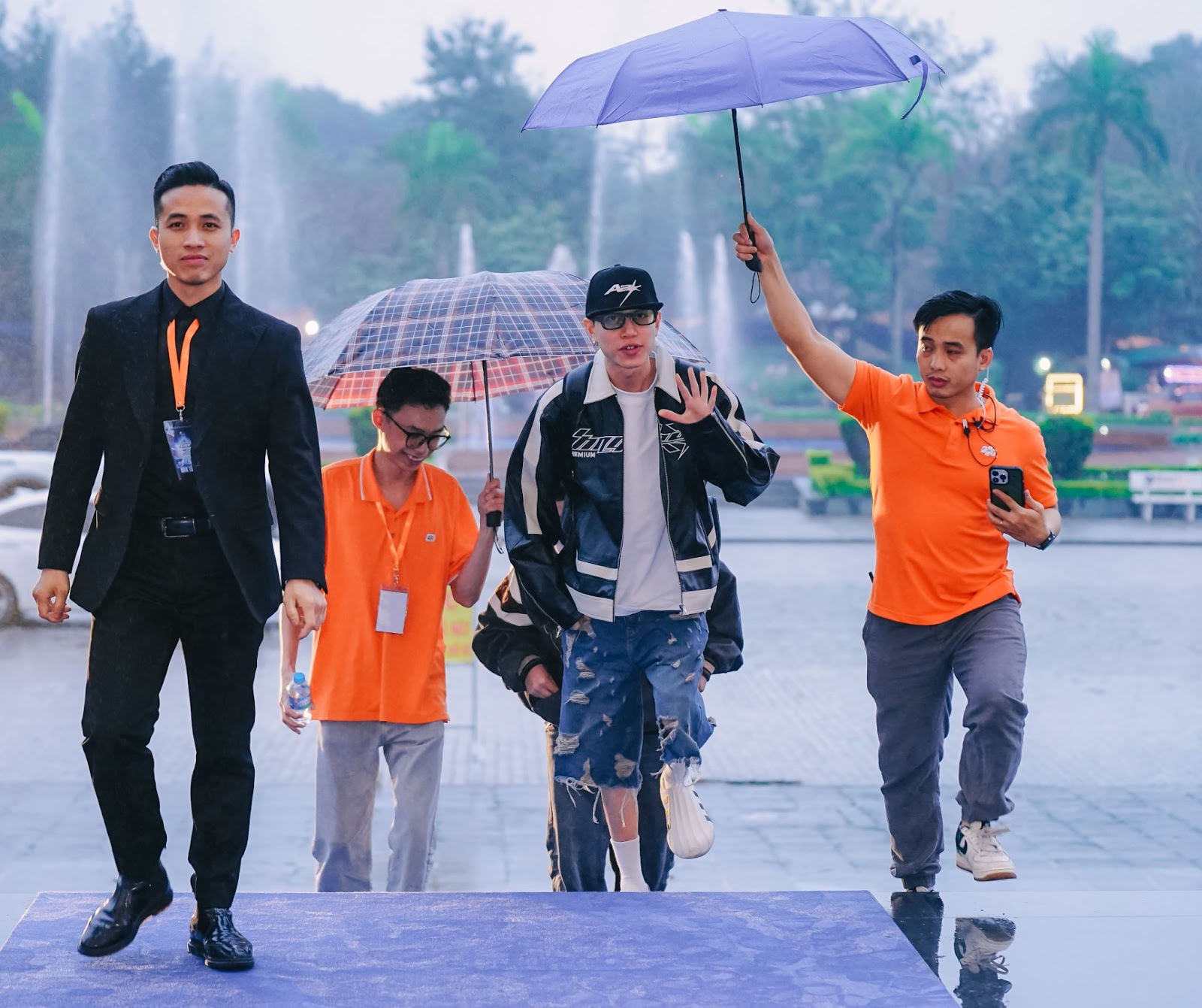 Double2T “đốt cháy” sân khấu chung kết Thanh Hoá Talent Show