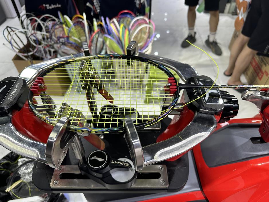 Hơn cả một shop cầu lông - HVShop là bến đỗ đam mê