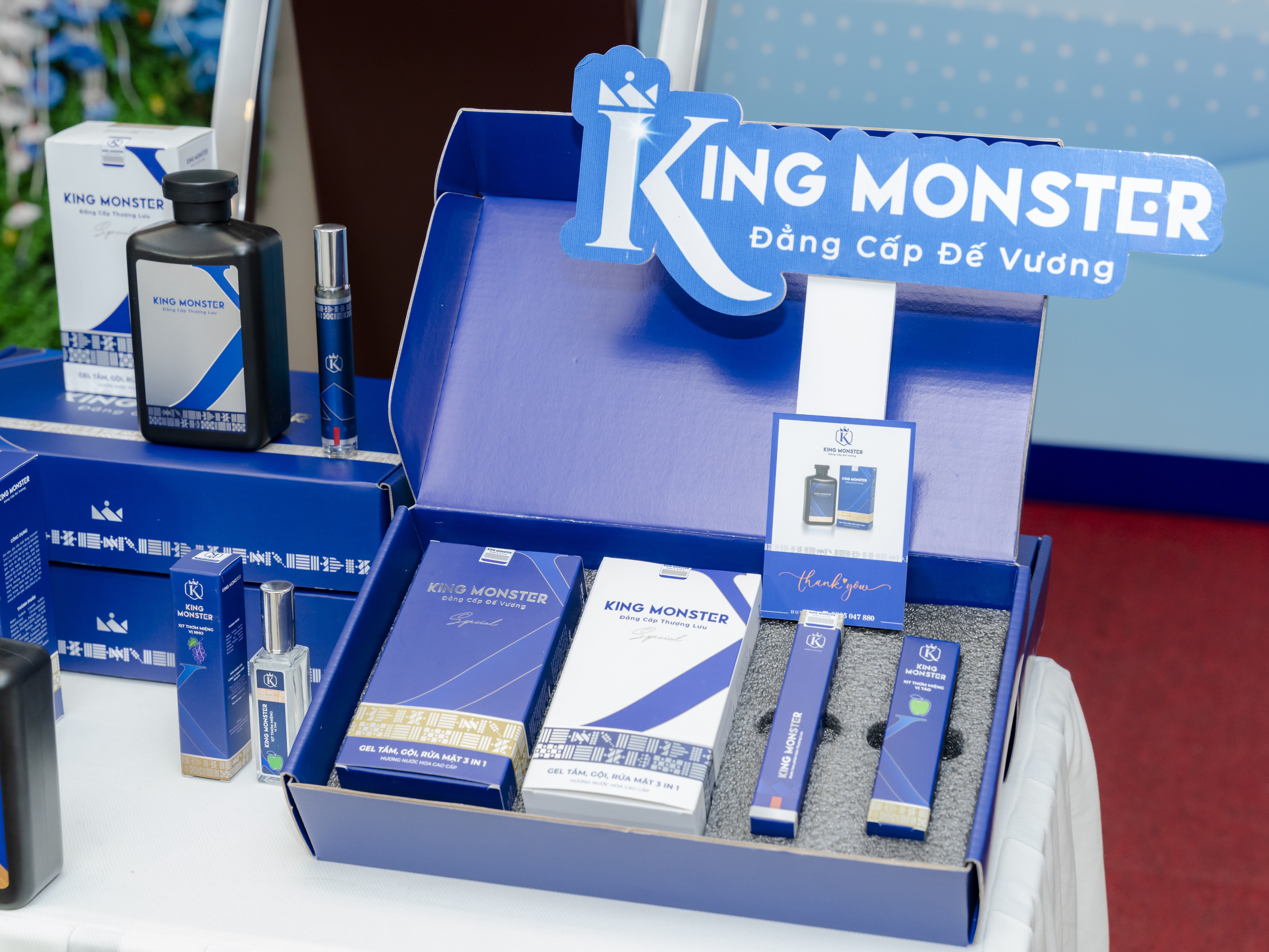 King Monster - lịch lãm như người đàn ông đến từ nước Ý