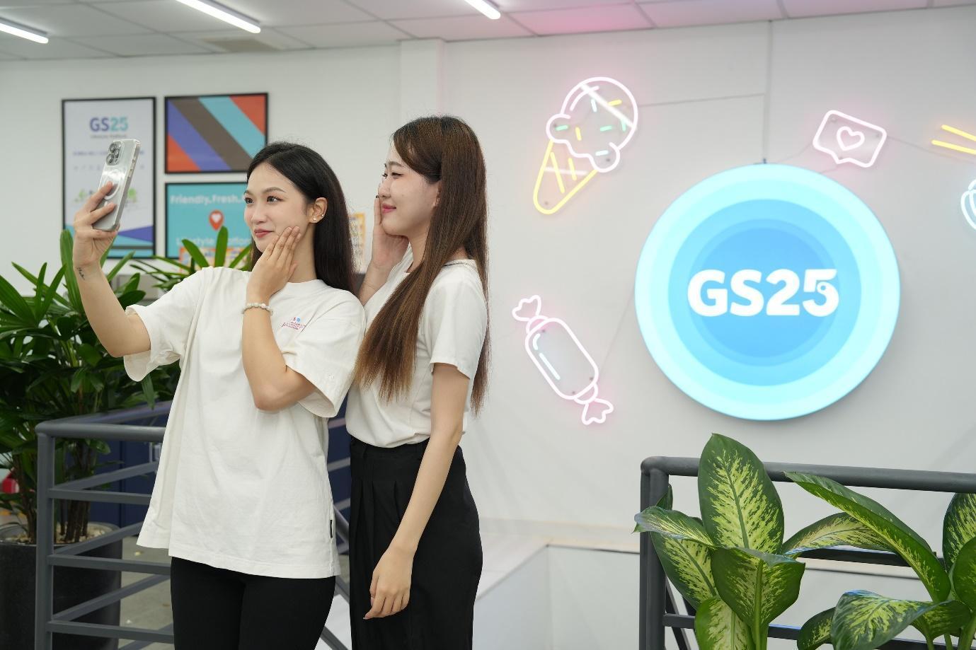 Trải nghiệm đầy màu sắc trong dịp khai trương cửa hàng GS25 thứ 300