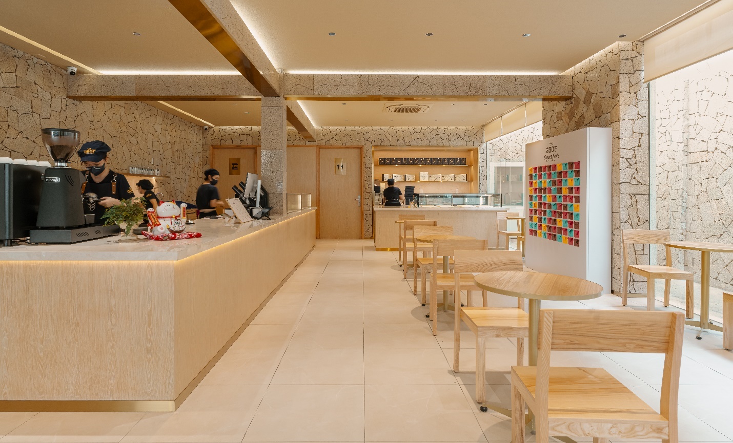 Tiệm bánh siêu hot The 350F có nhà mới: "Ngoại hình" bắt mắt trông như ...