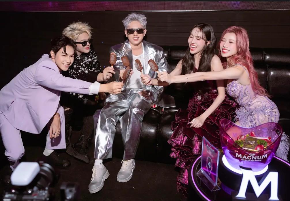 Chi Pu và dàn sao đổ bộ tại sự kiện hoành tráng của kem Magnum