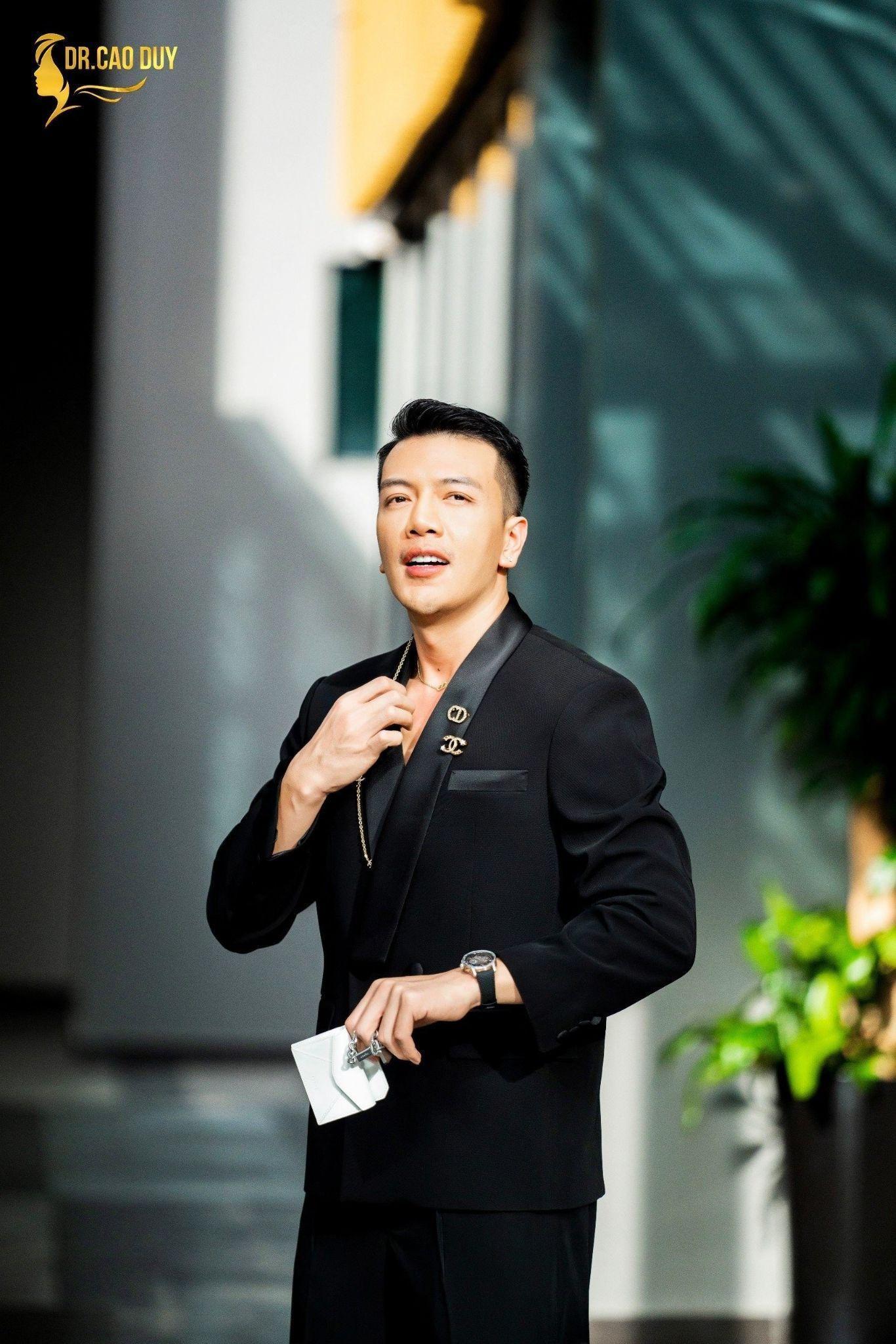 ThS - BS.CKII Cao Ngọc Duy đồng hành cùng Mr World Vietnam 2024