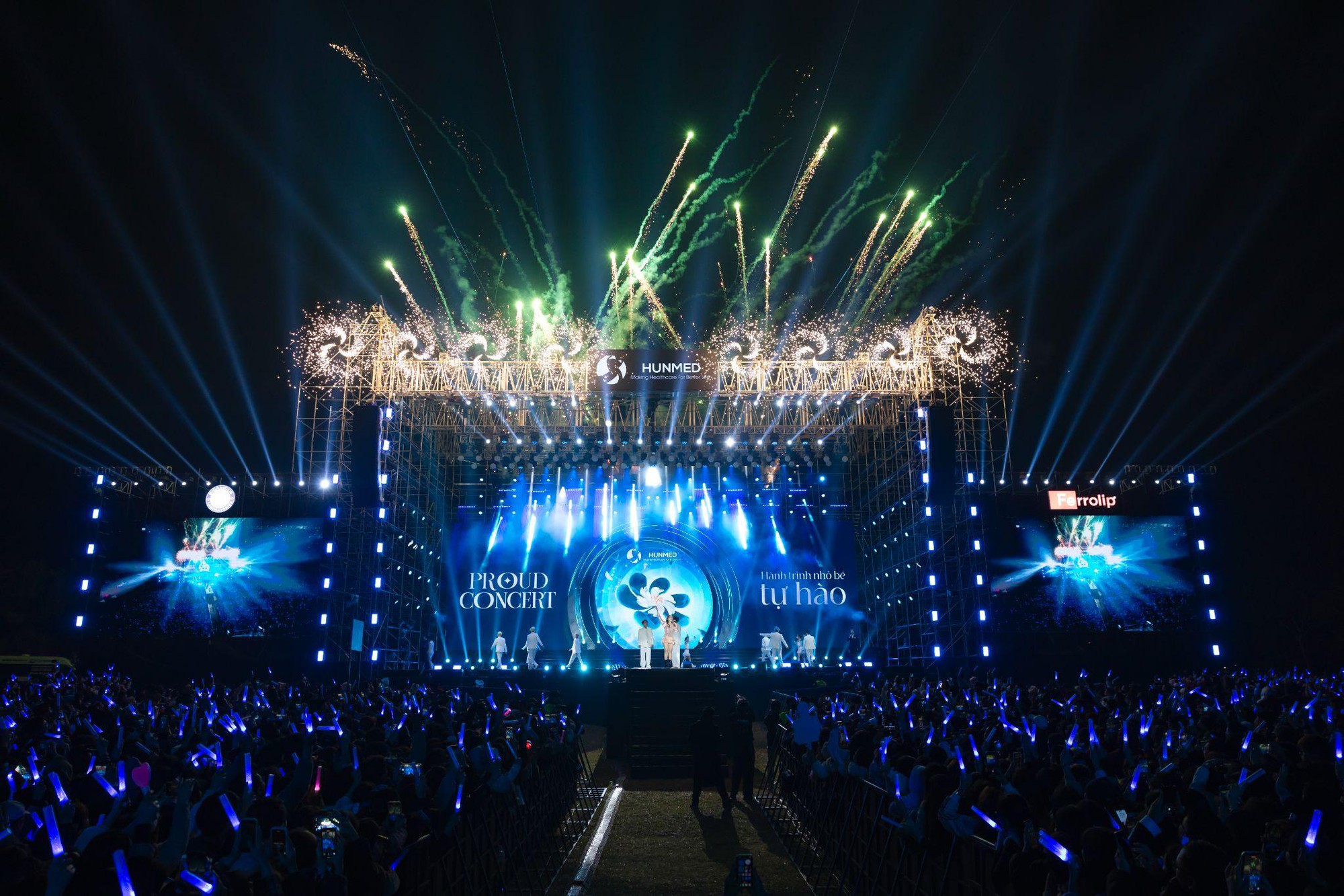 Hunmed - Proud Concert: Đêm tôn vinh hành trình nhỏ bé nhưng đầy tự hào ...