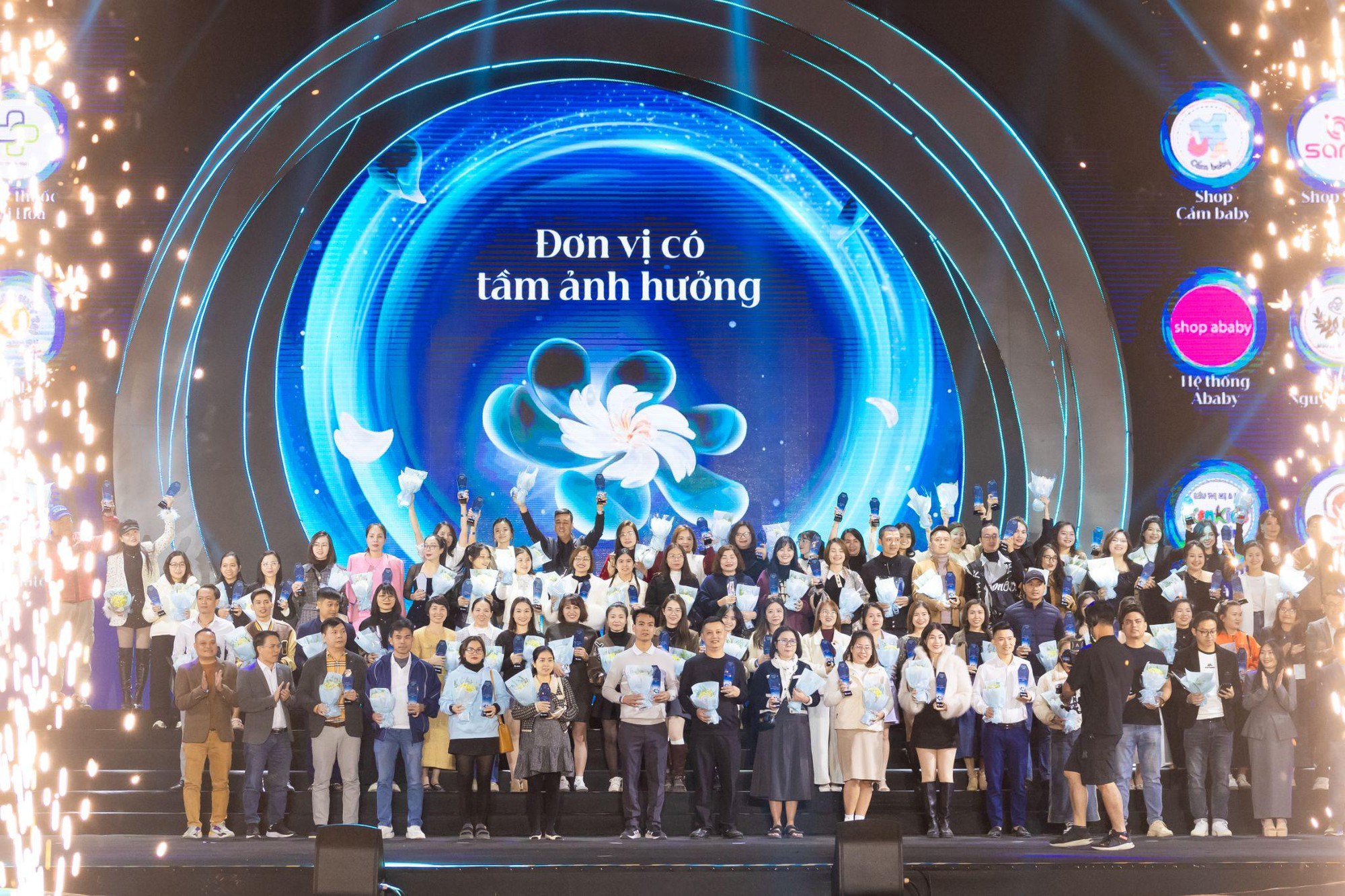 Hunmed - Proud Concert: Đêm tôn vinh hành trình nhỏ bé nhưng đầy tự hào ...
