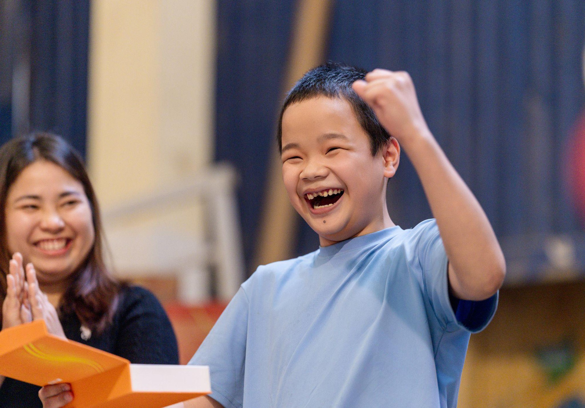 “Chị ơi, em ngoan rồi” và niềm vui của những em bé đặc biệt