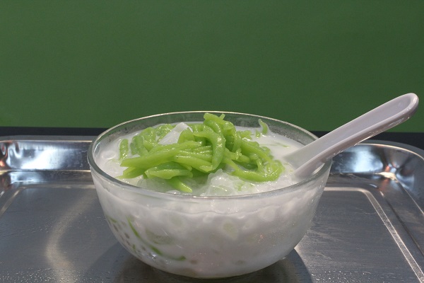 Ăn Chè Thái Lan “kiểu mới” ở Chè Hội An 57 Tô Hiến Thành