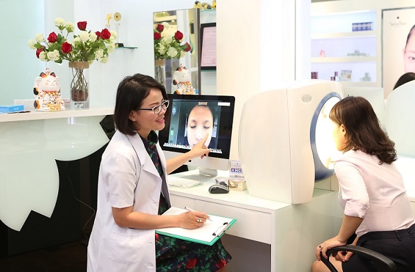 Có gì tại Ngày hội soi da miễn phí đang thu hút đông đảo phái đẹp Sài ...