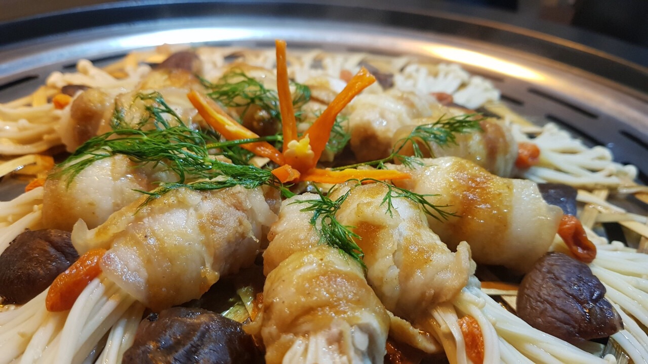 Steam Pót Restaurant – Không những ăn ngon, mà còn phải “lành”
