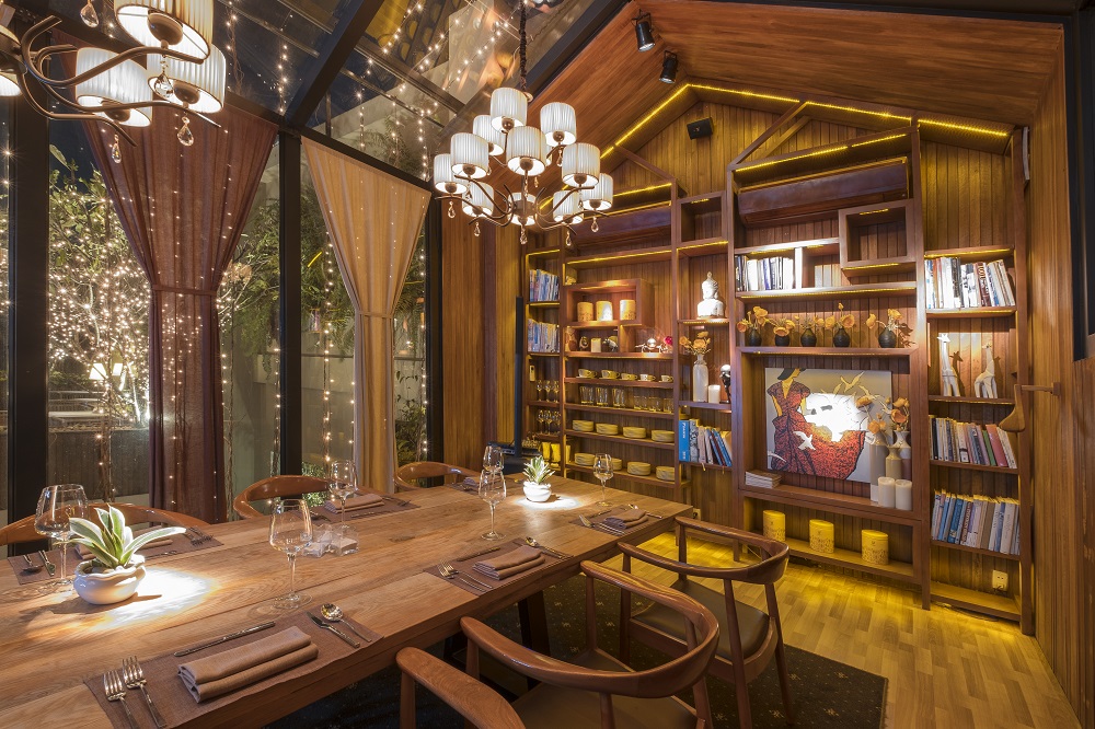 Đến The LOG – Sống chậm giữa Sài Gòn