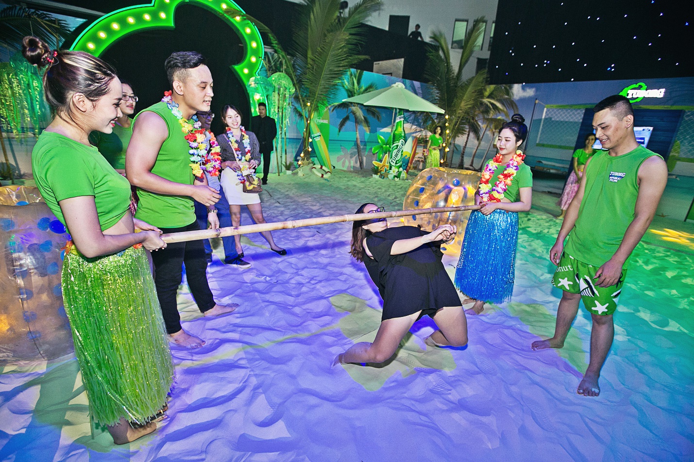 1001 khoảnh khắc ấn tượng tại đại tiệc mở màn Tuborg Republic of Fun