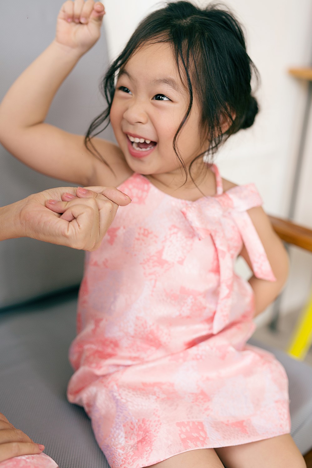 Cùng Vy Oanh, Linh Nga, Trương Quỳnh Anh và Ngọc Diễm mang nụ cười đến ...