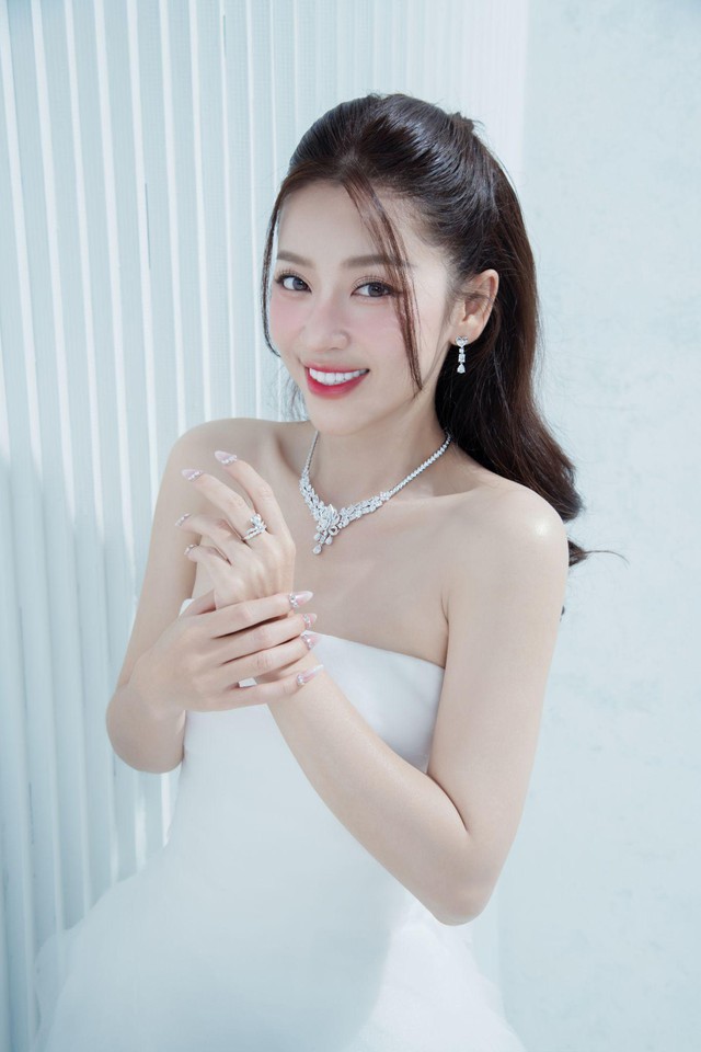 Nhìn lại loạt layout ấn tượng của cô dâu Puka