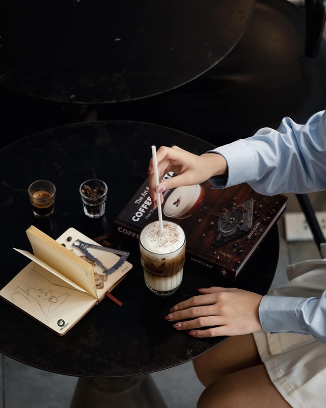 THREE O’CLOCK - Chuỗi cửa hàng cà phê 24h được giới trẻ yêu thích ở TP.HCM