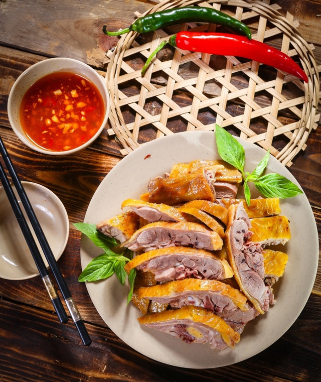 Nhà hàng khiến giám khảo Masterchef Gordon Ramsay mê mẩn tung set ngan ...